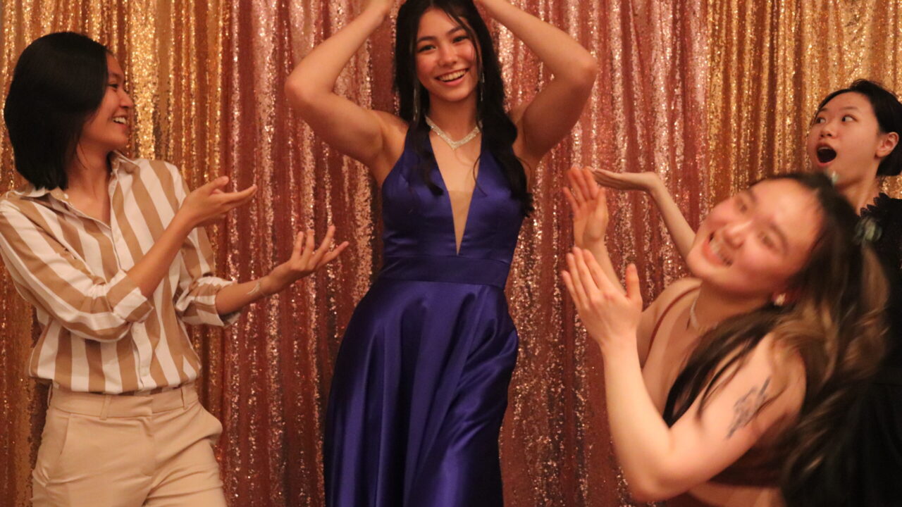 Mirror Photo Booth Hamilton | Premier Booth